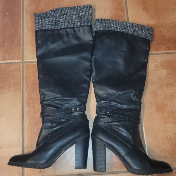 Undefined | Shoes | 4 Heeld Knee High Black Boots With Buckles And Fold ...